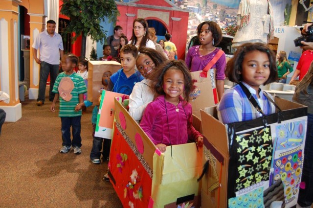 Make your own float for the Children's Museum of Houston's Thanksgiving ...